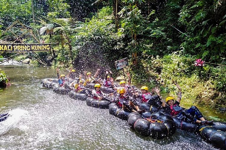 Rekomendasi Wisata River Tubing di Solo, Seru Abis!