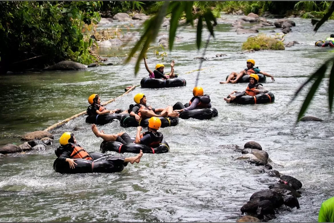 Rekomendasi Wisata River Tubing di Solo, Seru Abis!