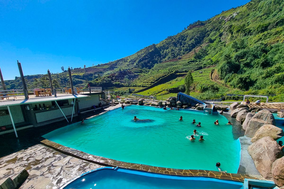 3 Pemandian Air Panas, di Tengah Dinginnya Udara Dieng